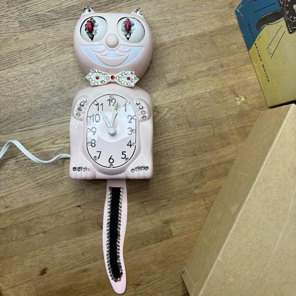 Kit-Cat Klock | Wall Decor | Vintage Pink Jeweled Kit Cat Klock Clock ...